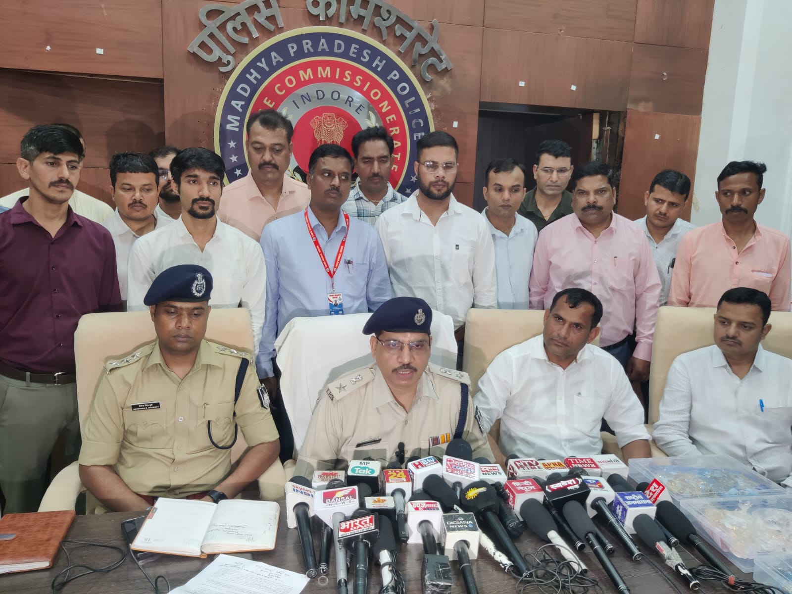 Photo Gallery – Commissionerate of Police Indore